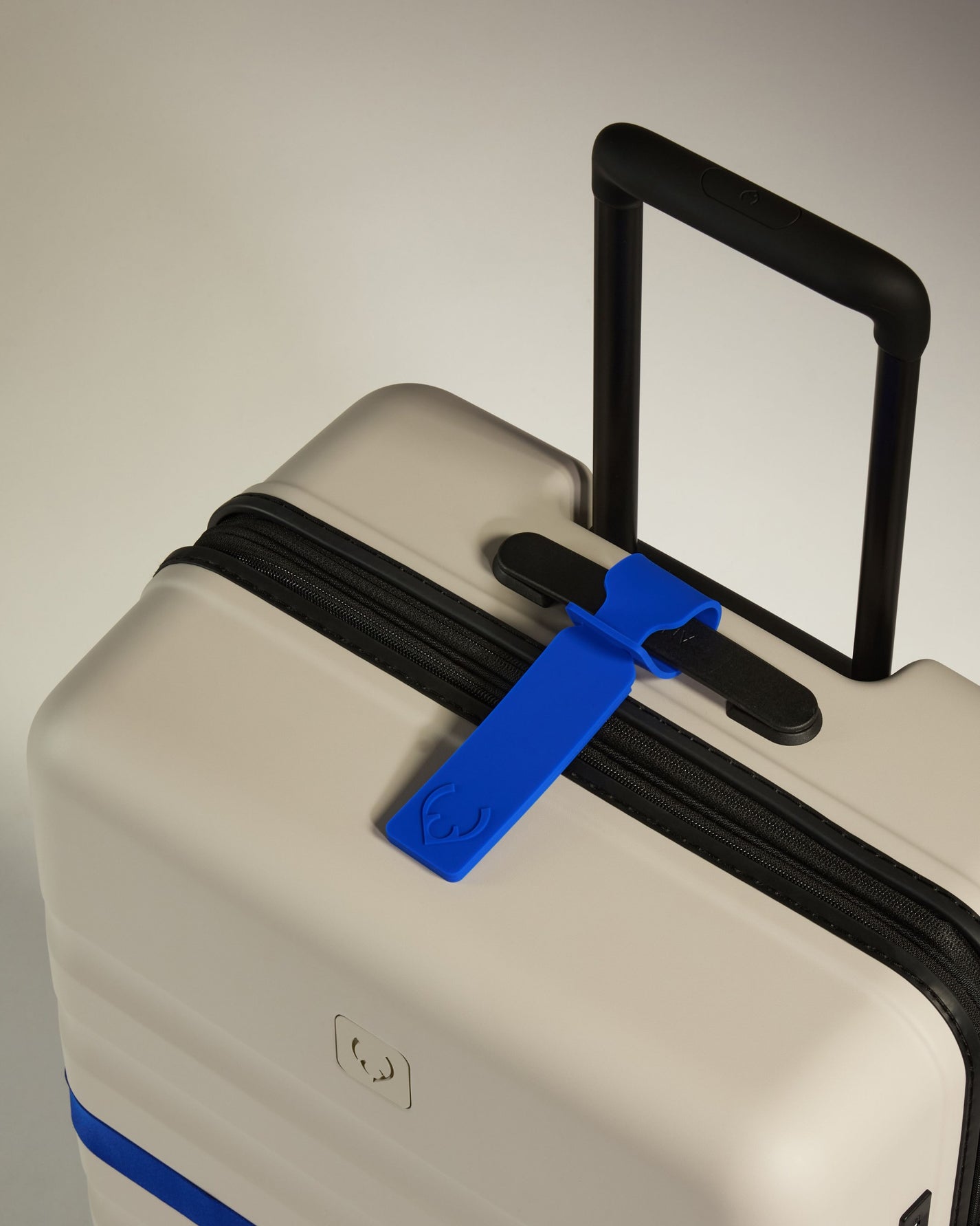 Luggage Tag in Blue | Suitcase & Bag Tag | Silicone Tags – Antler USA