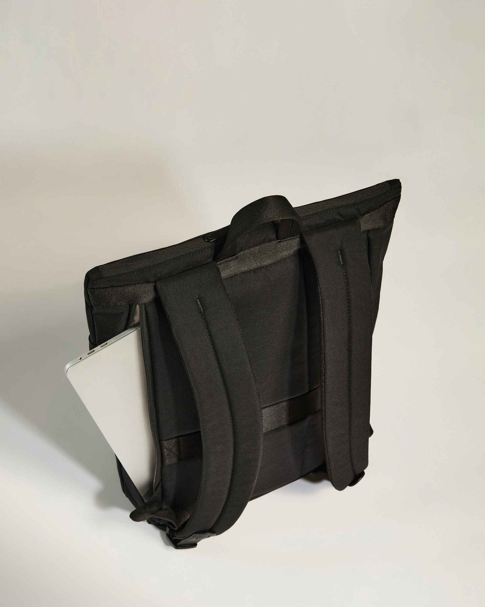 Urban Core Zip Top Backpack in Black | Rucksacks & Travel Bags – Antler USA